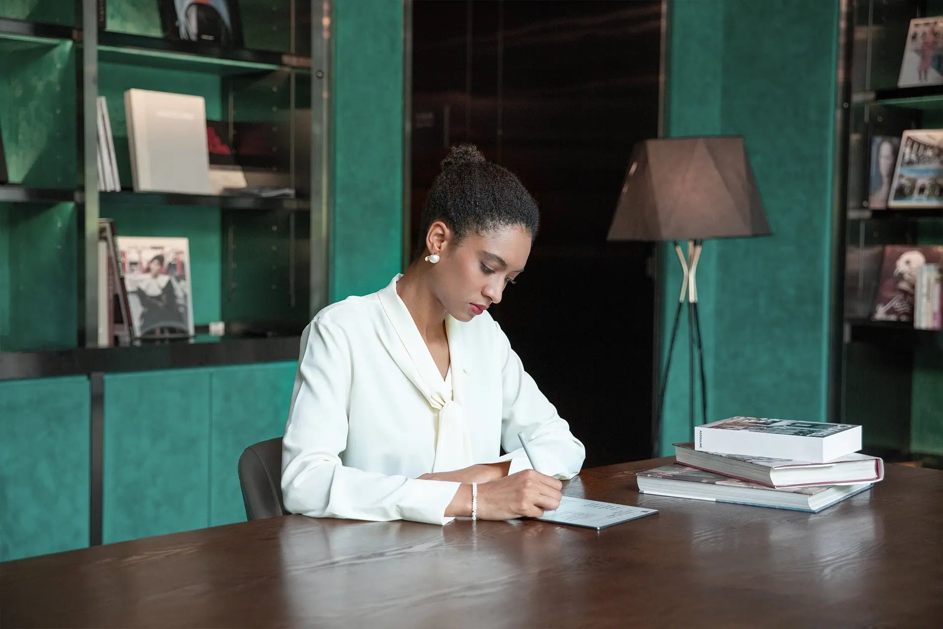 Eco-Friendly: Reducing Paper Waste with Digital Solutions – Viwoods
